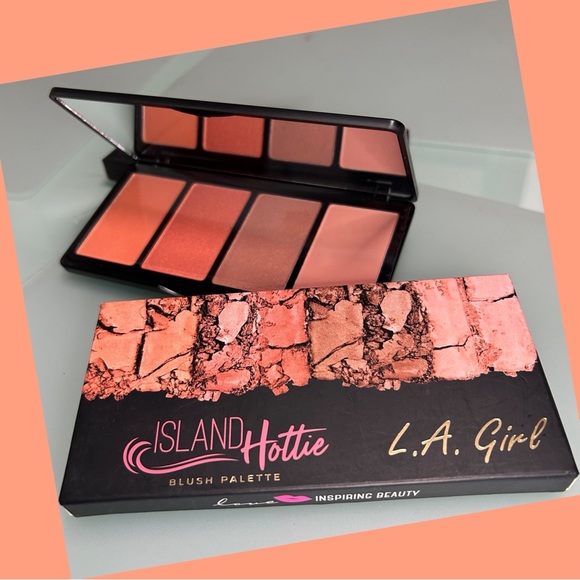 LA Girl | Makeup | Island Hottie Blush Palette By La Girl | Poshmark
